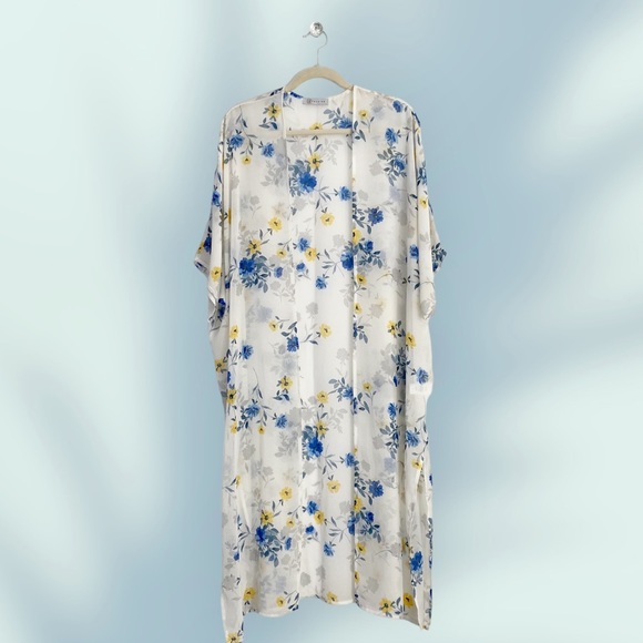 Cy Fashion | Sweaters | Boutique Open Front Ivory Floral Chiffon ...